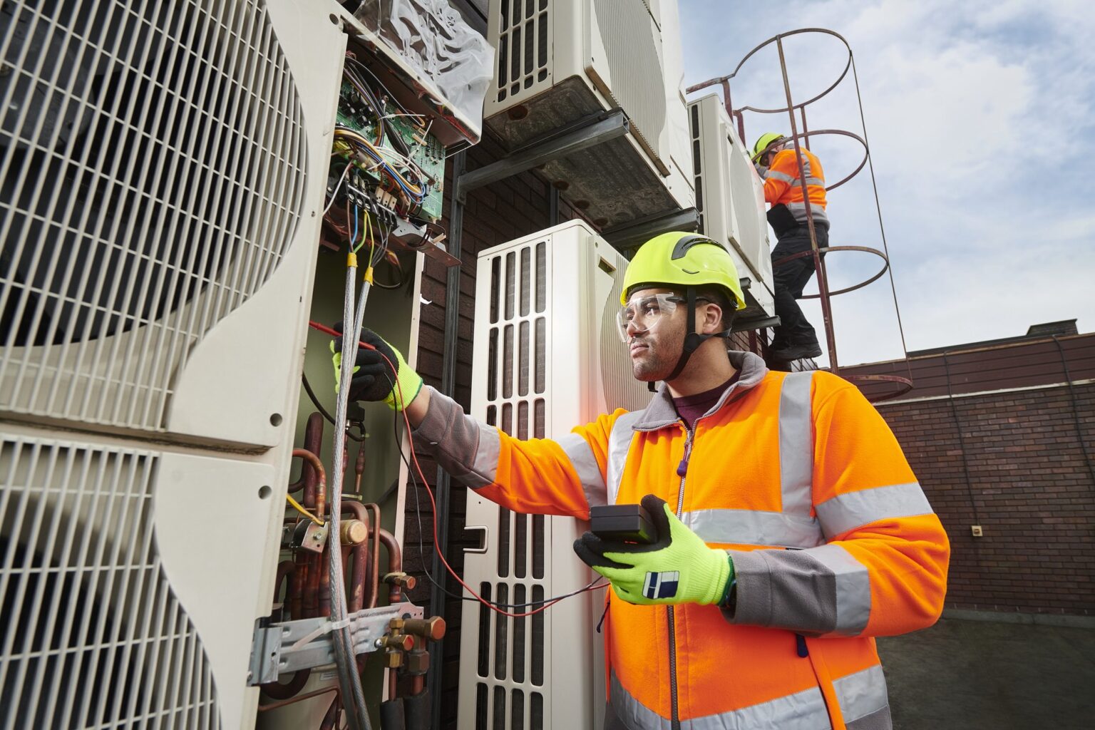 How Early AC Maintenance Prevents Summer Breakdowns