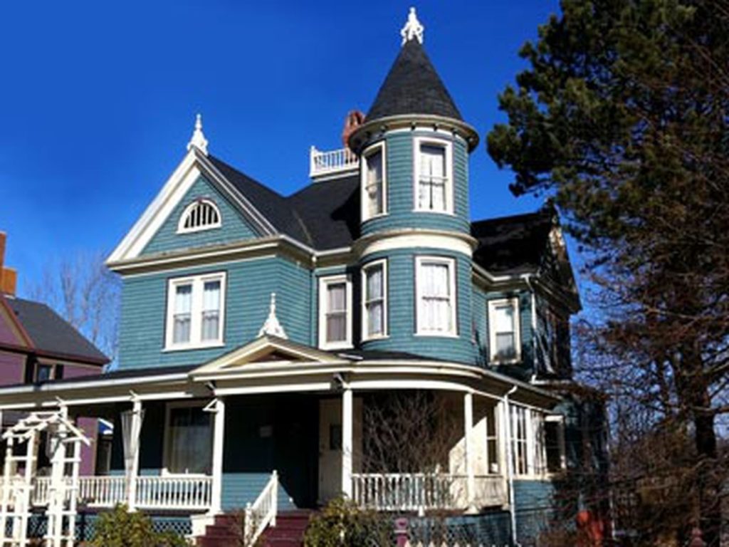 How The Style Of Houses Has Changed Through The Decades