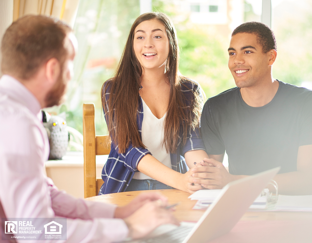 The Best Methods for Communicating with Tenants
